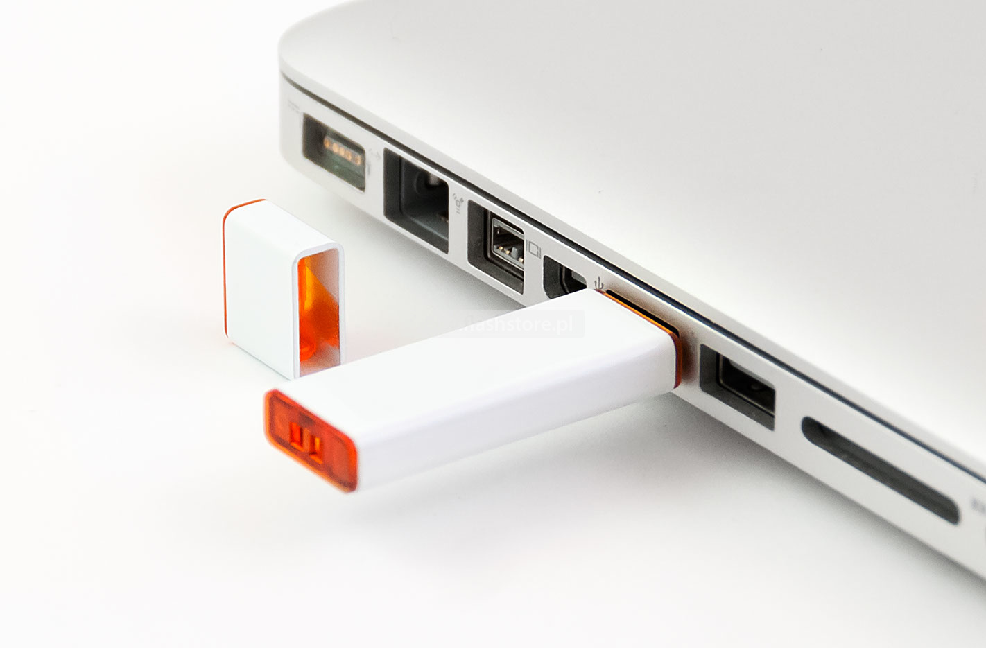 Branded USB Flash Drive FS-031 - Metal/Aluminium - Flashstore